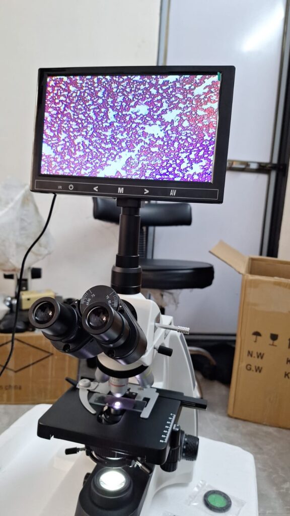 Particle Analyzer Microscope - Shreyal Medico lab Industries